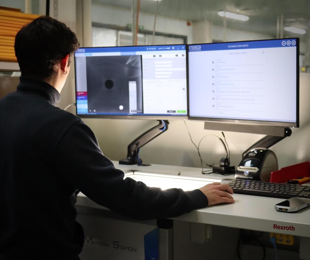 Incoming Material Station